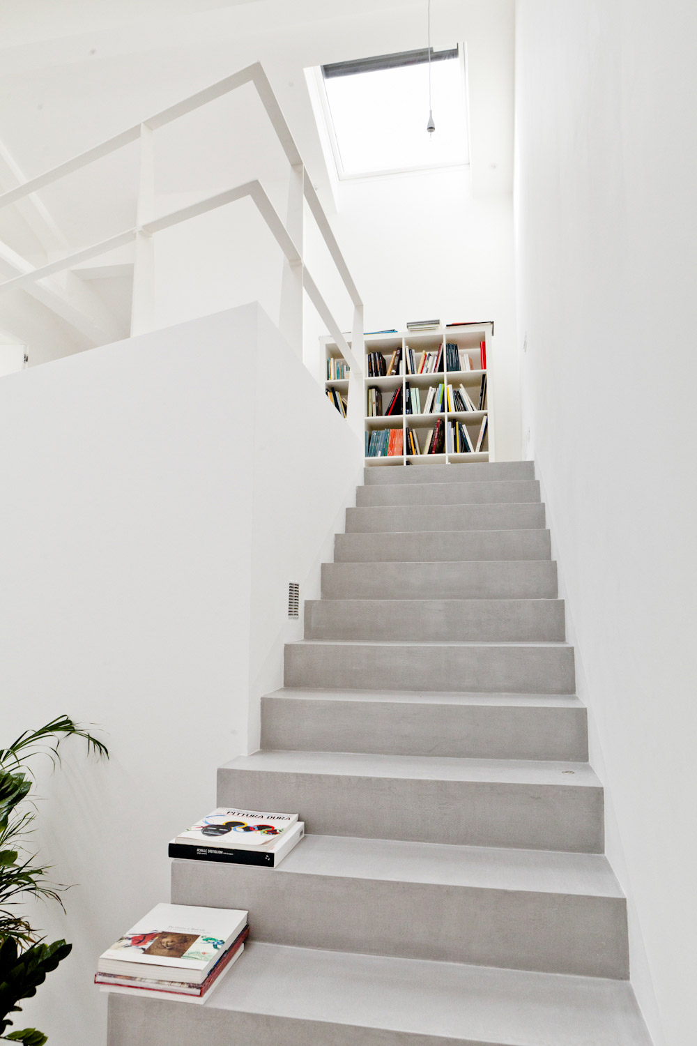 Beschichtung für Stiegen: innere und äußere Stiegen erneuen - Ideal Work