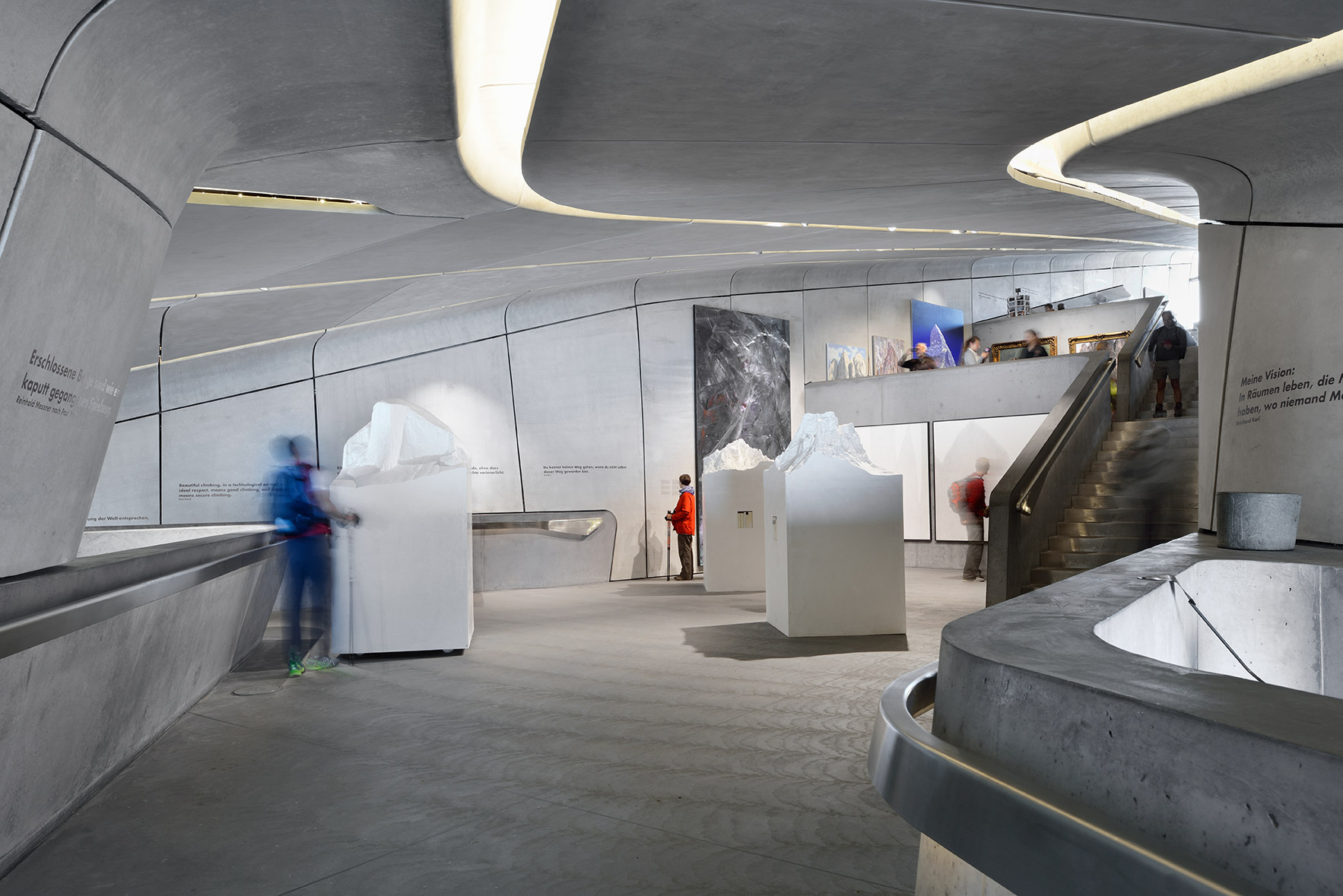 Messner Mountain Museum: das Boden des Museums - Ideal Work