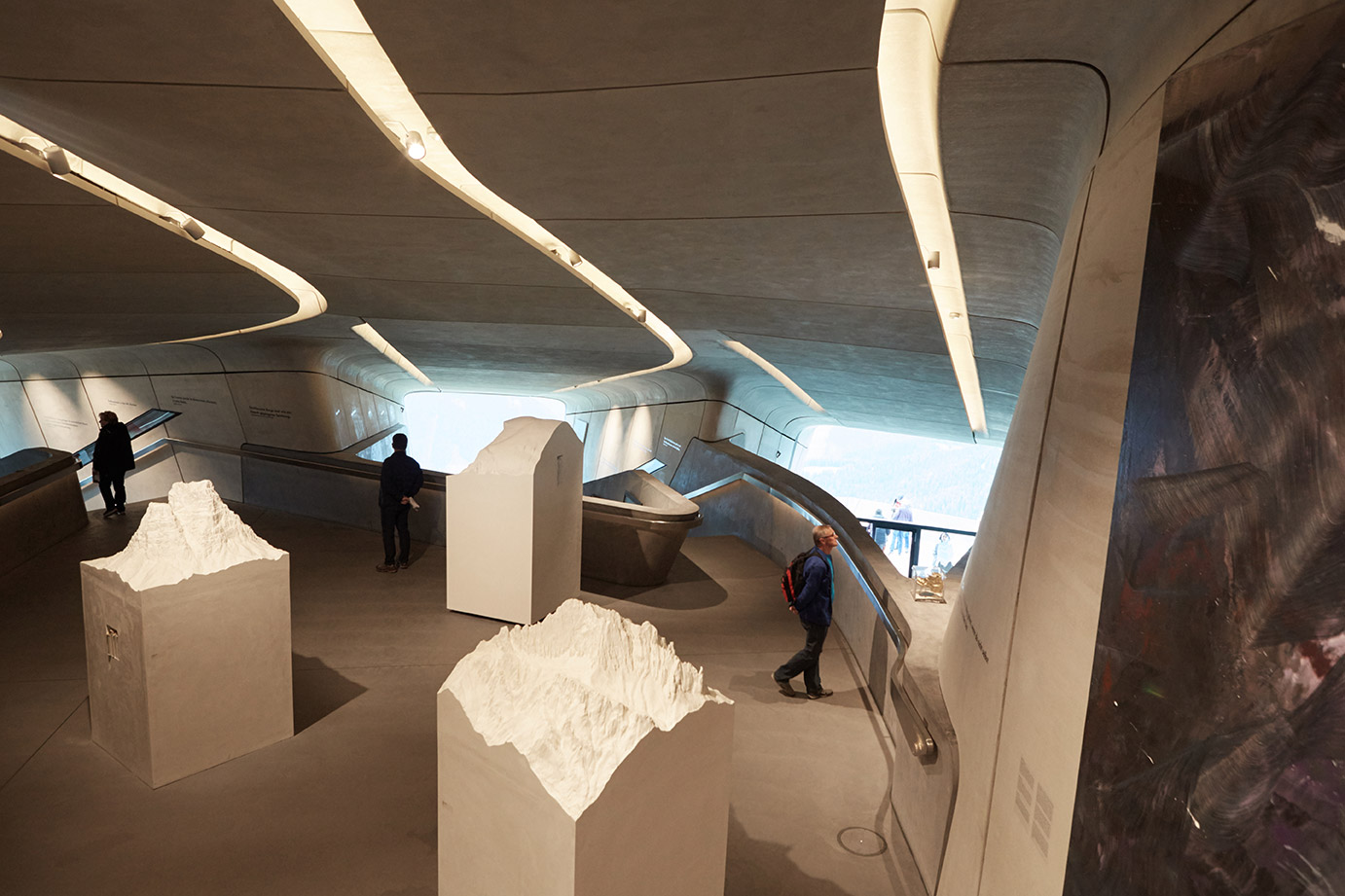 Messner Mountain Museum: das Boden des Museums - Ideal Work